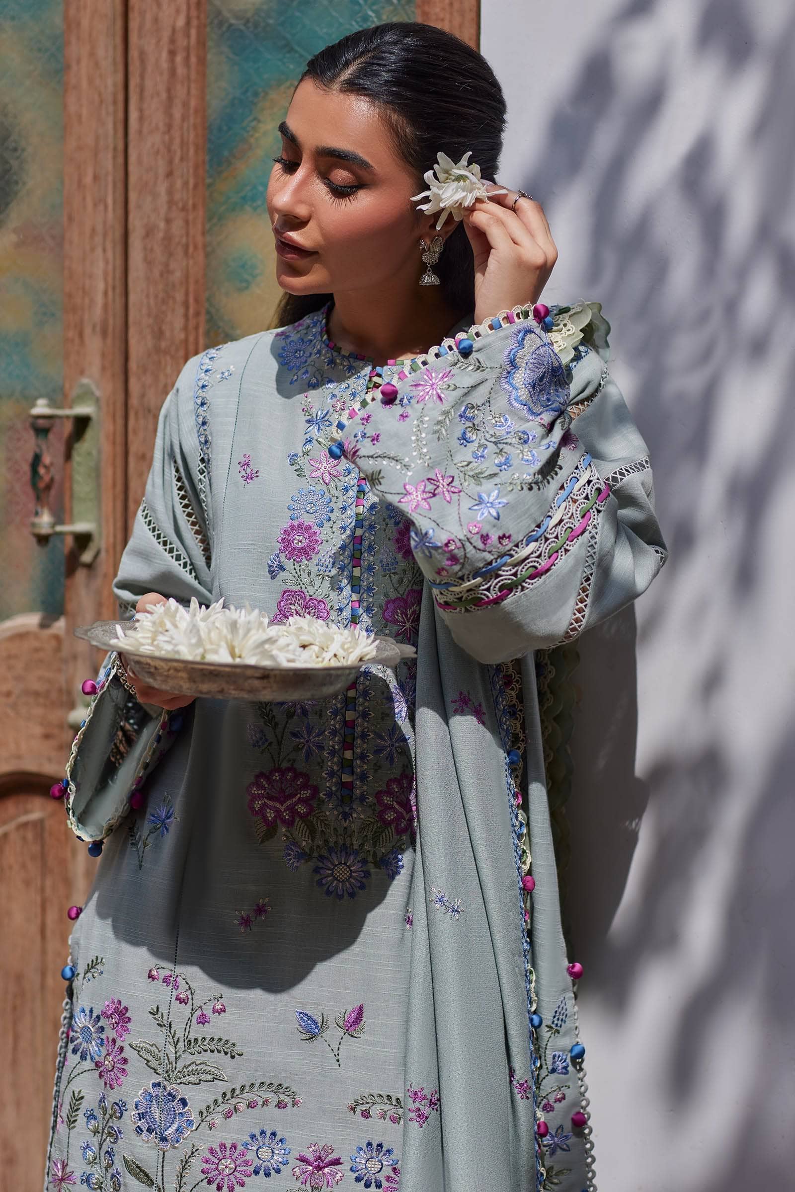 Zaha Winter 23 -Awwal Boutique
