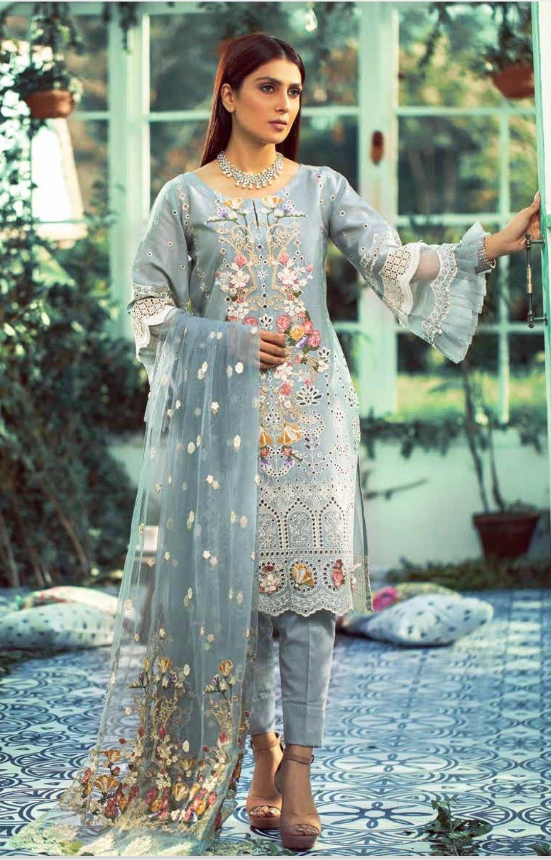 Elaf Luxury Lawn Collection/D 04-Awwal Boutique